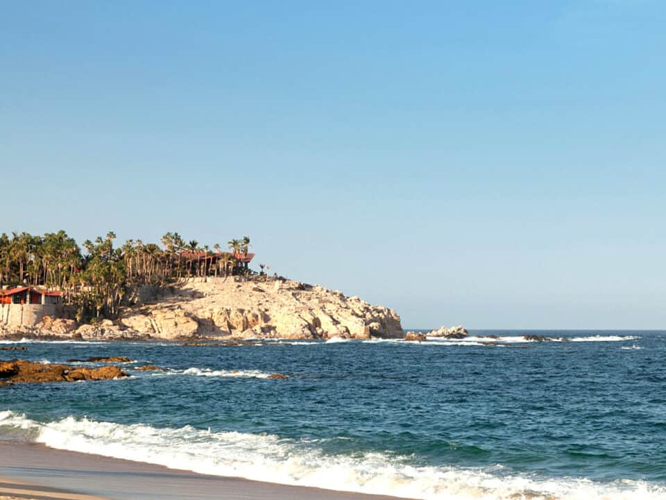 14 Hot Beaches in Cabo, Mexico: A Beach-Hopping Guide!