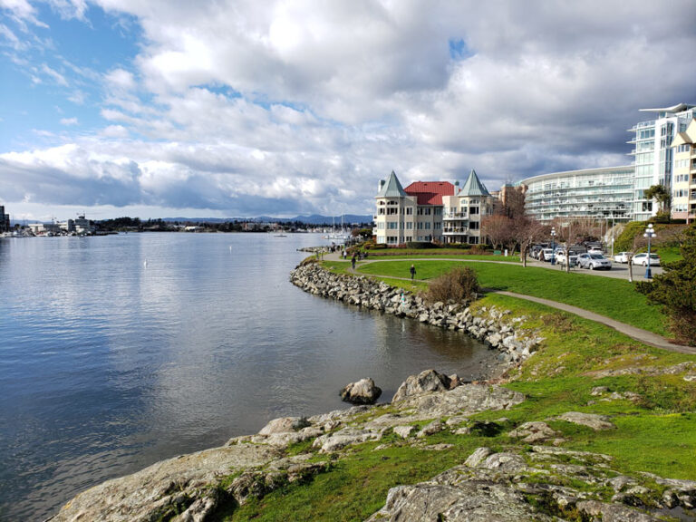 10 Easy Scenic Walks in Victoria, BC
