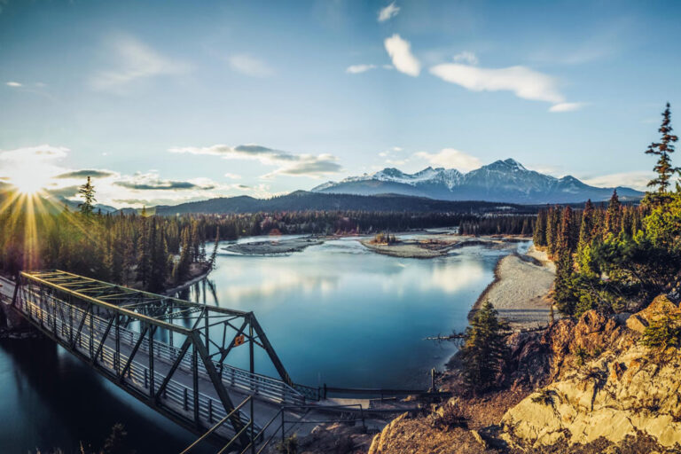 Old Fort Point Hike: One of the Best Easy Jasper Hikes!