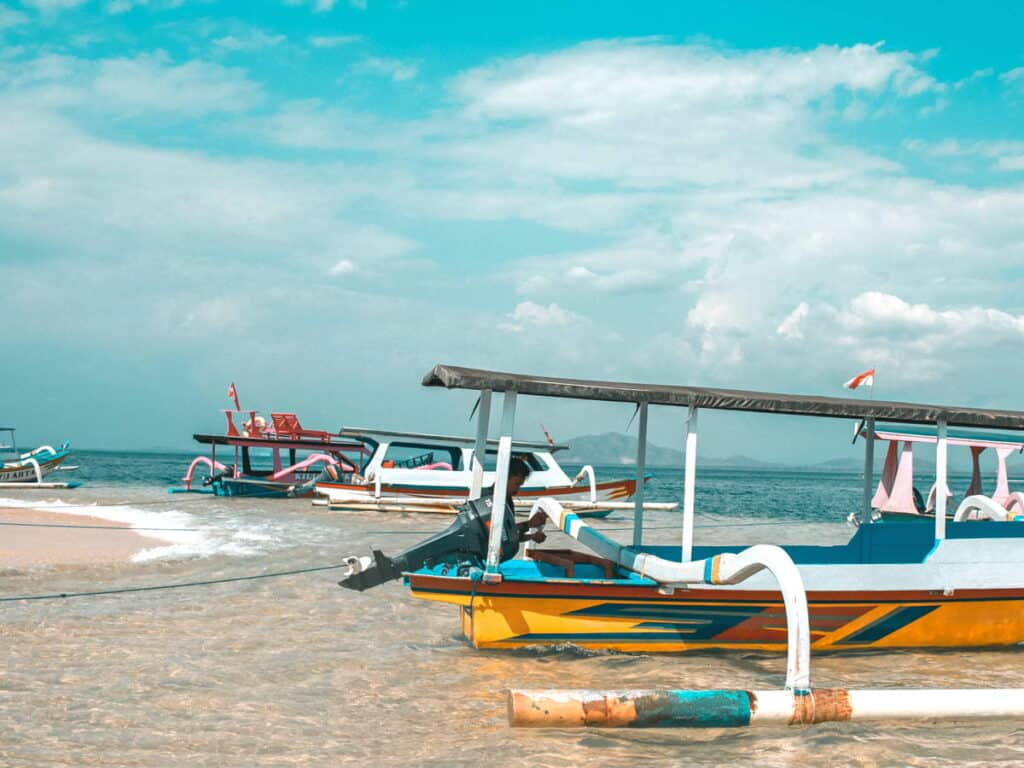 7 Best Lombok Attractions, From Rice Terraces to Pink Beaches