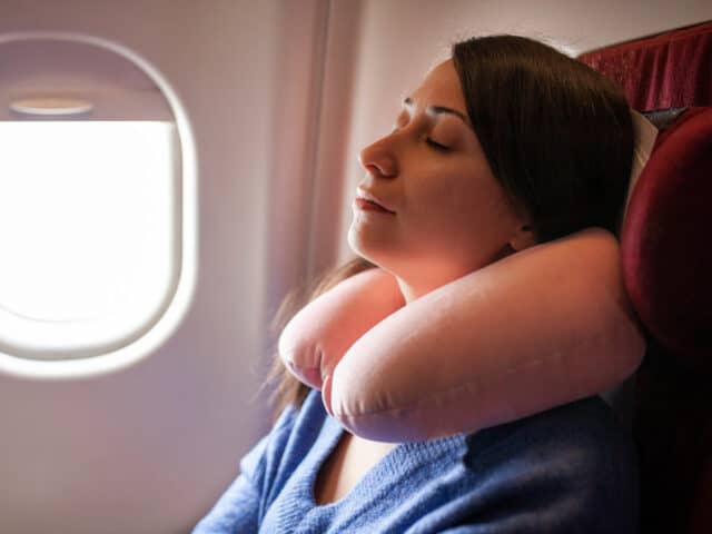 25+ Carry-On Essentials: Must-Haves for the Plane – Sand In My Suitcase