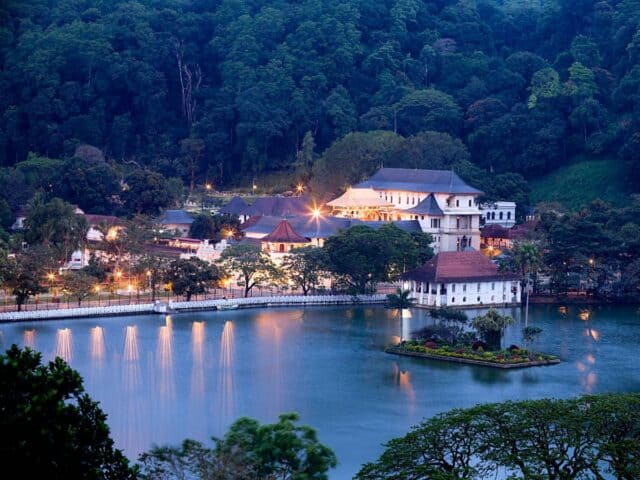 Kandy Travel Guide: 9 Best Places to Visit in Kandy, Sri Lanka