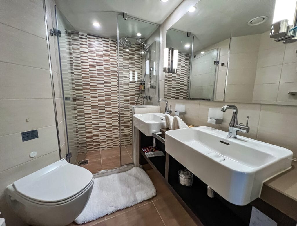 Windstar Star Pride Review: A Small Ship Big on Style